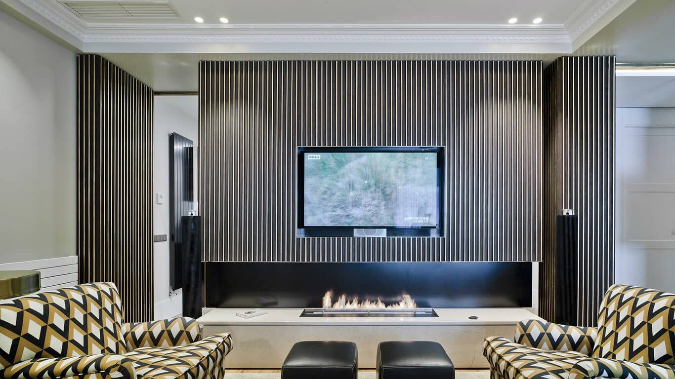 FLA3-Distributor-LARMON-Fot.-David-Frutos-aspect-ratio-16-9 ...